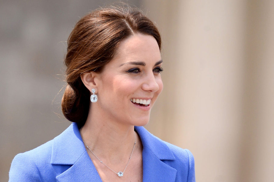 8 Celebrities With Invisalign Who Now Have Fabulous Smiles